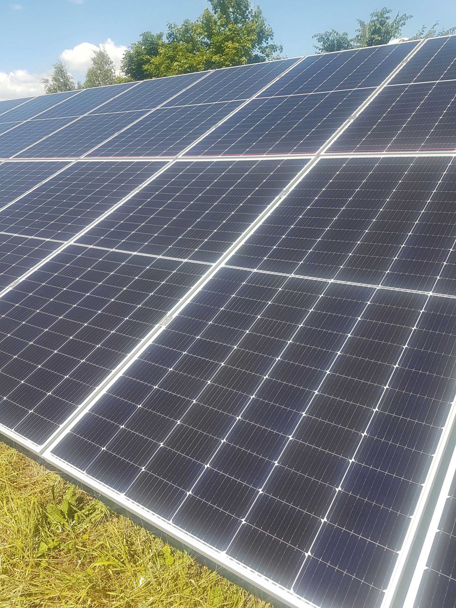 Ground Solar | Universal Kraft – Renewable Energy Solutions