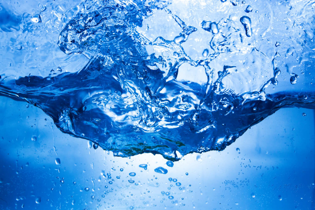 Green hydrogen breakthrough turns water into energy | Universal Kraft
