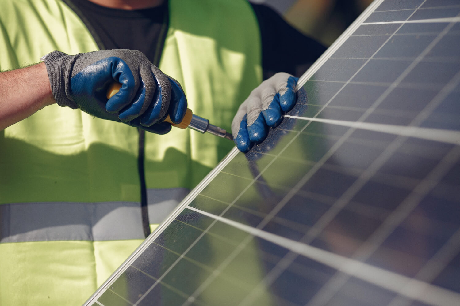 What is a solar property insurance? | Universal Kraft
